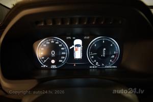White Volvo XC90 2018 in Tallinn, with an engine capacity of 2.00 L and mileage of 160 thousand km for 27990 €, photo 17 on AUTOMOTO.COM.LV
