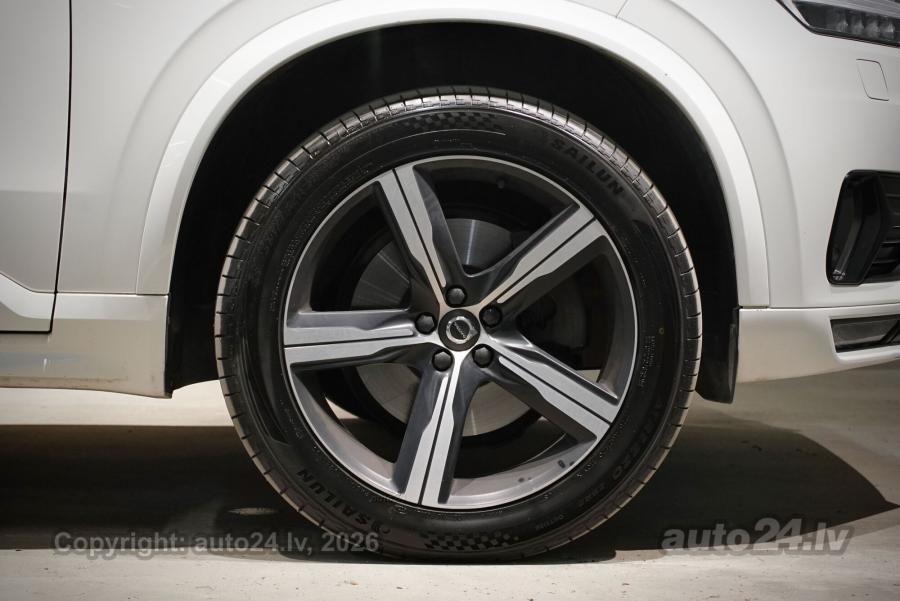 White Volvo XC90 2018 in Tallinn, with an engine capacity of 2.00 L and mileage of 160 thousand km for 27990 €, photo 29 on AUTOMOTO.COM.LV