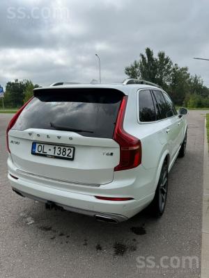 White Volvo XC90 2018 in Daugavpils, with an engine capacity of 2.00 L and mileage of 200 thousand km for 21900 €, photo 10 on AUTOMOTO.COM.LV
