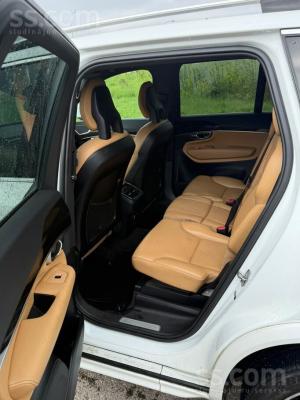 White Volvo XC90 2018 in Daugavpils, with an engine capacity of 2.00 L and mileage of 200 thousand km for 21900 €, photo 14 on AUTOMOTO.COM.LV