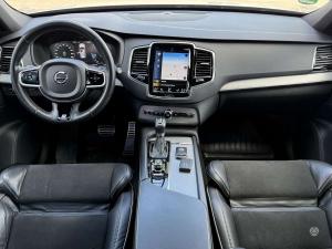 White Volvo XC90 2018 in Kaunas, with an engine capacity of 1.97 L and mileage of 207 thousand km for 22490 €, photo 18 on AUTOMOTO.COM.LV