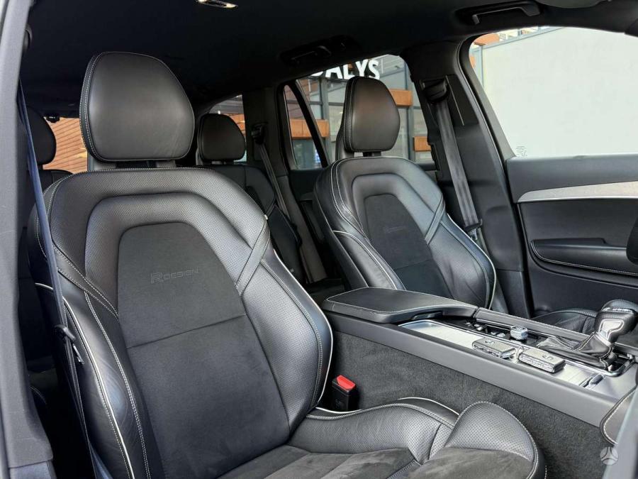 White Volvo XC90 2018 in Kaunas, with an engine capacity of 1.97 L and mileage of 207 thousand km for 22490 €, photo 27 on AUTOMOTO.COM.LV