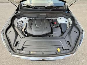 White Volvo XC90 2018 in Kaunas, with an engine capacity of 1.97 L and mileage of 207 thousand km for 22490 €, photo 37 on AUTOMOTO.COM.LV