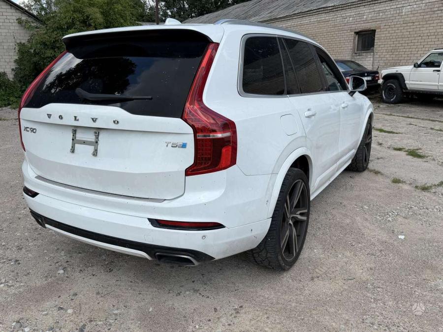 Balts Volvo XC90 2018 Šakiai, ar dzinēja tilpumu 1.97 L un nobraukumu 240 tūkst. km par 14500 €, foto 6 vietnē AUTOMOTO.COM.LV