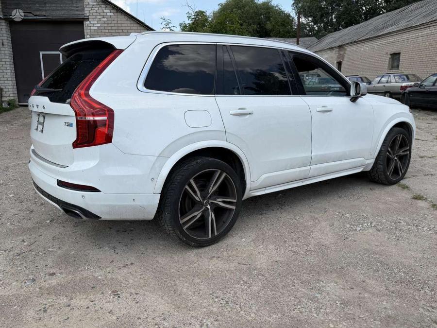 Balts Volvo XC90 2018 Šakiai, ar dzinēja tilpumu 1.97 L un nobraukumu 240 tūkst. km par 14500 €, foto 7 vietnē AUTOMOTO.COM.LV