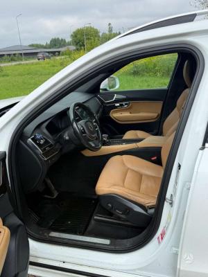 Balts Volvo XC90 2018 Daugavpils, ar dzinēja tilpumu 1.97 L un nobraukumu 200 tūkst. km par 20900 €, foto 8 vietnē AUTOMOTO.COM.LV