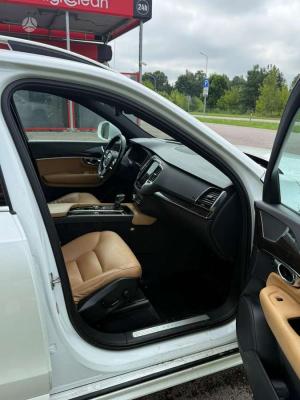 Balts Volvo XC90 2018 Daugavpils, ar dzinēja tilpumu 1.97 L un nobraukumu 200 tūkst. km par 20900 €, foto 14 vietnē AUTOMOTO.COM.LV