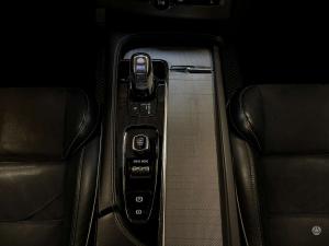 Balts Volvo XC90 2018 Viļņa, ar dzinēja tilpumu 1.97 L un nobraukumu 289 tūkst. km par 23490 €, foto 22 vietnē AUTOMOTO.COM.LV