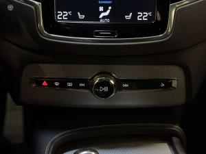 Balts Volvo XC90 2018 Viļņa, ar dzinēja tilpumu 1.97 L un nobraukumu 289 tūkst. km par 23490 €, foto 23 vietnē AUTOMOTO.COM.LV