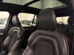 White Volvo XC90 2018 in Vilnius, with an engine capacity of 1.97 L and mileage of 289 thousand km for 22990 €, photo 15 on AUTOMOTO.COM.LV