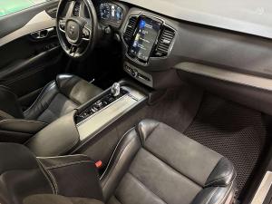 White Volvo XC90 2018 in Vilnius, with an engine capacity of 1.97 L and mileage of 289 thousand km for 22990 €, photo 16 on AUTOMOTO.COM.LV