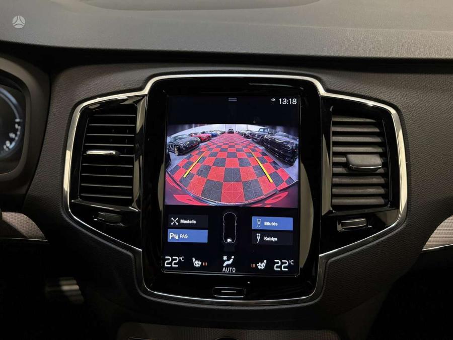 White Volvo XC90 2018 in Vilnius, with an engine capacity of 1.97 L and mileage of 289 thousand km for 22990 €, photo 28 on AUTOMOTO.COM.LV