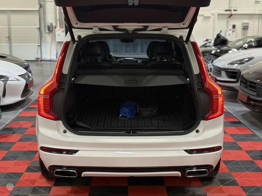 White Volvo XC90 2018 in Vilnius, with an engine capacity of 1.97 L and mileage of 289 thousand km for 22990 €, photo 34 on AUTOMOTO.COM.LV