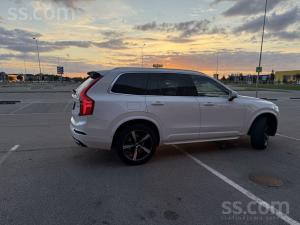 Balts Volvo XC90 2018 Rīga, ar dzinēja tilpumu 2.00 L un nobraukumu 196 tūkst. km par 23800 €, foto 3 vietnē AUTOMOTO.COM.LV