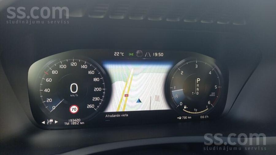 Balts Volvo XC90 2018 Ogre, ar dzinēja tilpumu 2.00 L un nobraukumu 193 tūkst. km par 24400 €, foto 9 vietnē AUTOMOTO.COM.LV