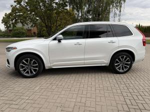 White Volvo XC90 2018 in Sakiai, with an engine capacity of 1.97 L and mileage of 240 thousand km for 18500 €, photo 4 on AUTOMOTO.COM.LV