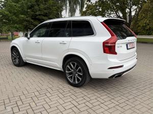 White Volvo XC90 2018 in Sakiai, with an engine capacity of 1.97 L and mileage of 240 thousand km for 18500 €, photo 5 on AUTOMOTO.COM.LV