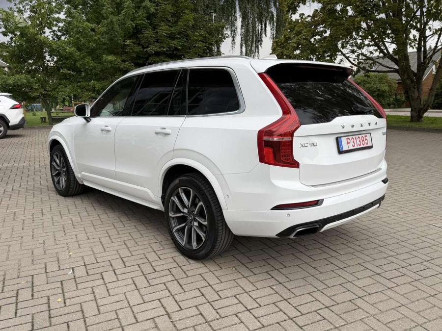 White Volvo XC90 2018 in Sakiai, with an engine capacity of 1.97 L and mileage of 240 thousand km for 18500 €, photo 6 on AUTOMOTO.COM.LV