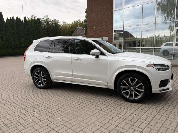 White Volvo XC90 2018 in Sakiai, with an engine capacity of 1.97 L and mileage of 240 thousand km for 18500 €, photo 10 on AUTOMOTO.COM.LV
