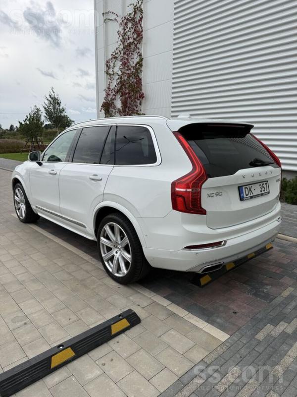 Volvo XC90 2018 Rīga vietnē Balts Volvo XC90 2018 Rīga, ar dzinēja tilpumu 2.00 L un nobraukumu 332 tūkst. km par 19900 €, foto 5 vietnē AUTOMOTO.COM.LV