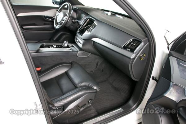White Volvo XC90 2019 in Tallinn, with an engine capacity of 2.00 L and mileage of 129 thousand km for 42990 €, photo 11 on AUTOMOTO.COM.LV