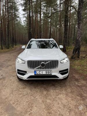 White Volvo XC90 2019 in Vilnius, with an engine capacity of 1.97 L and mileage of 105 thousand km for 28900 €, photo 3 on AUTOMOTO.COM.LV