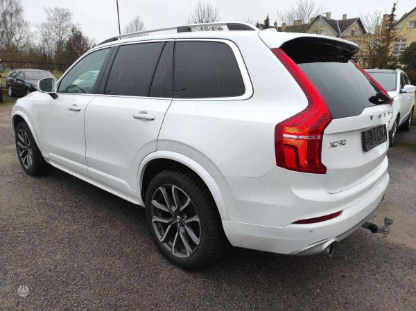 Balts Volvo XC90 2019 Panevēža, ar dzinēja tilpumu 1.97 L un nobraukumu 329 tūkst. km par 15999 €, foto 10 vietnē AUTOMOTO.COM.LV