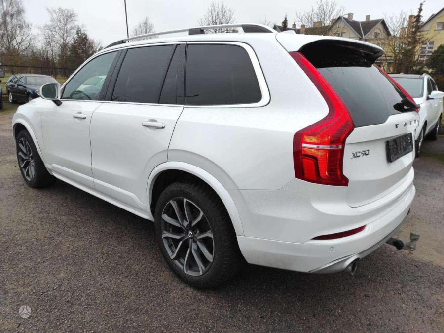 Balts Volvo XC90 2019 Panevēža, ar dzinēja tilpumu 1.97 L un nobraukumu 329 tūkst. km par 15999 €, foto 10 vietnē AUTOMOTO.COM.LV