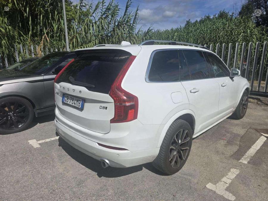 Balts Volvo XC90 2019 Panevēža, ar dzinēja tilpumu 1.97 L un nobraukumu 329 tūkst. km par 15999 €, foto 38 vietnē AUTOMOTO.COM.LV