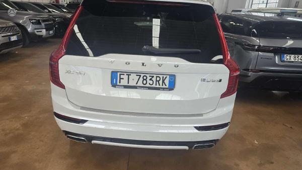 White Volvo XC90 2019 in Panevezys, with an engine capacity of 1.97 L and mileage of 208 thousand km for 22000 €, photo 7 on AUTOMOTO.COM.LV