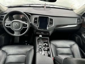 White Volvo XC90 2019 in Ukmerge, with an engine capacity of 1.97 L and mileage of 124 thousand km for 9300 €, photo 10 on AUTOMOTO.COM.LV