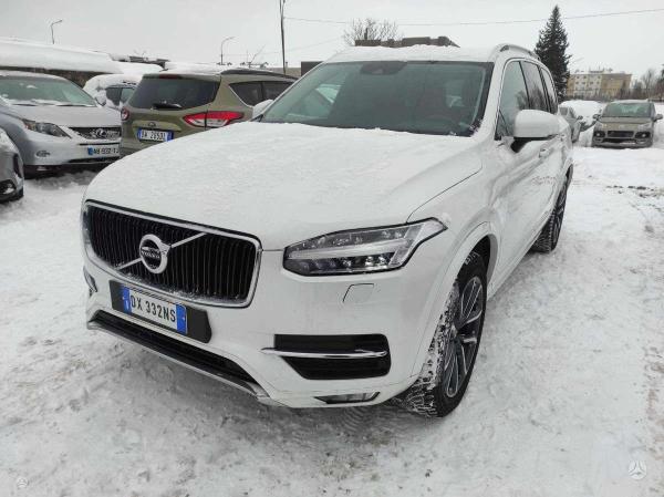 White Volvo XC90 2019 in Panevezys, with an engine capacity of 1.97 L and mileage of 329 thousand km for 17500 €, photo 4 on AUTOMOTO.COM.LV