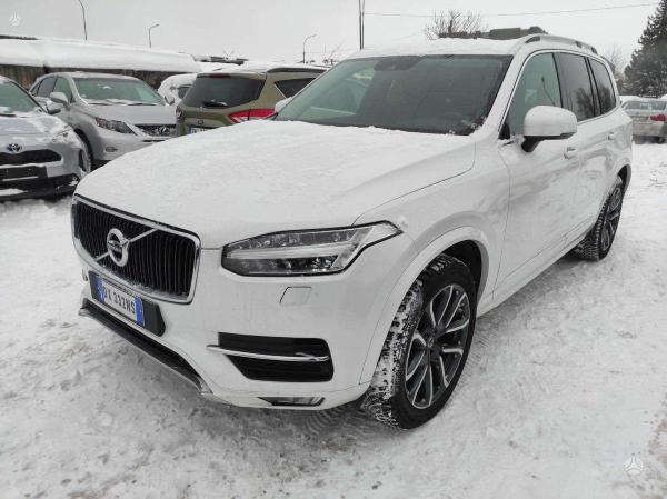 White Volvo XC90 2019 in Panevezys, with an engine capacity of 1.97 L and mileage of 329 thousand km for 17500 €, photo 5 on AUTOMOTO.COM.LV