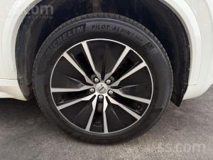 Balts Volvo XC90 2019 Jelgava, ar dzinēja tilpumu 2.00 L un nobraukumu 127 tūkst. km par 36995 €, foto 8 vietnē AUTOMOTO.COM.LV