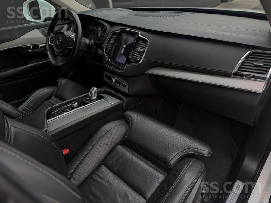 Balts Volvo XC90 2019 Jelgava, ar dzinēja tilpumu 2.00 L un nobraukumu 127 tūkst. km par 36995 €, foto 10 vietnē AUTOMOTO.COM.LV