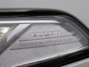 White Volvo XC90 2019 in Riga, with an engine capacity of 2.00 L and mileage of 260 thousand km for 20900 €, photo 10 on AUTOMOTO.COM.LV