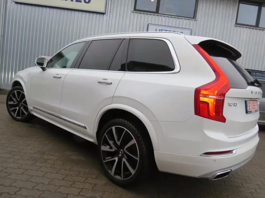 White Volvo XC90 2019 in Riga, with an engine capacity of 2.00 L and mileage of 260 thousand km for 20900 €, photo 14 on AUTOMOTO.COM.LV