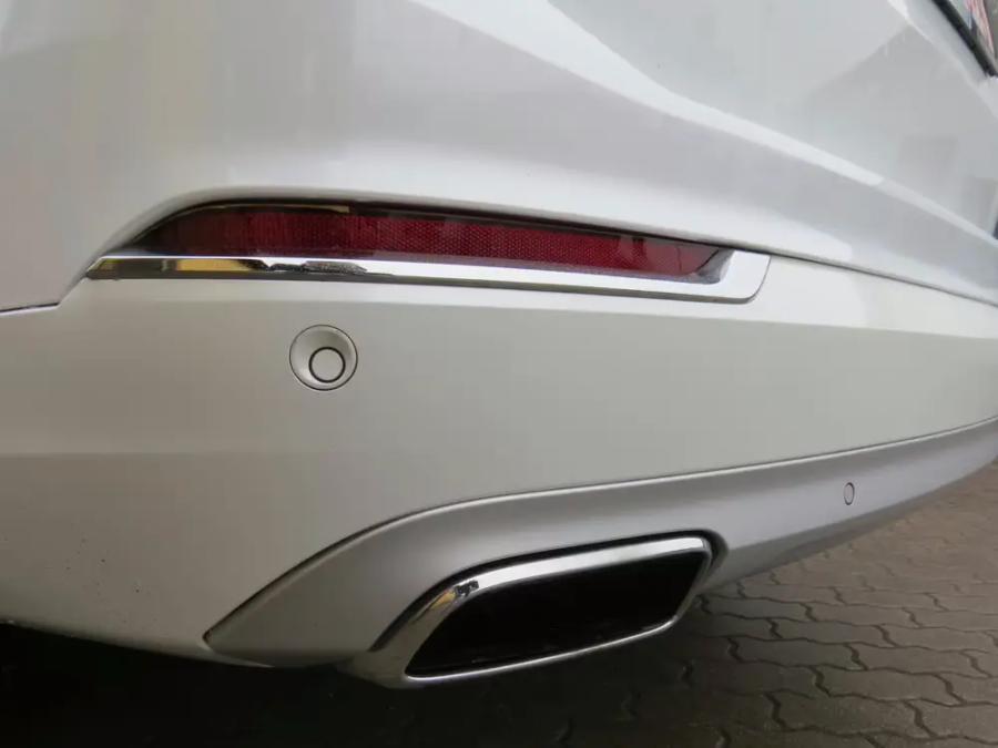 White Volvo XC90 2019 in Riga, with an engine capacity of 2.00 L and mileage of 260 thousand km for 20900 €, photo 15 on AUTOMOTO.COM.LV