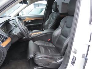 White Volvo XC90 2019 in Riga, with an engine capacity of 2.00 L and mileage of 260 thousand km for 20900 €, photo 31 on AUTOMOTO.COM.LV