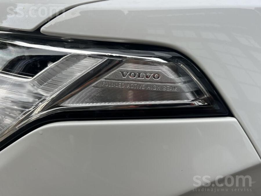 Balts Volvo XC90 2019 Rīga, ar dzinēja tilpumu 2.00 L un nobraukumu 168 tūkst. km par 29950 €, foto 28 vietnē AUTOMOTO.COM.LV