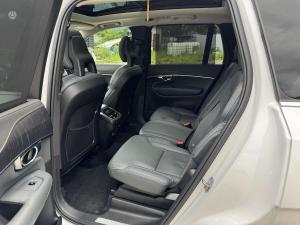 Balts Volvo XC90 2019 Alīta, ar dzinēja tilpumu 2.00 L un nobraukumu 139 tūkst. km par 28400 €, foto 11 vietnē AUTOMOTO.COM.LV