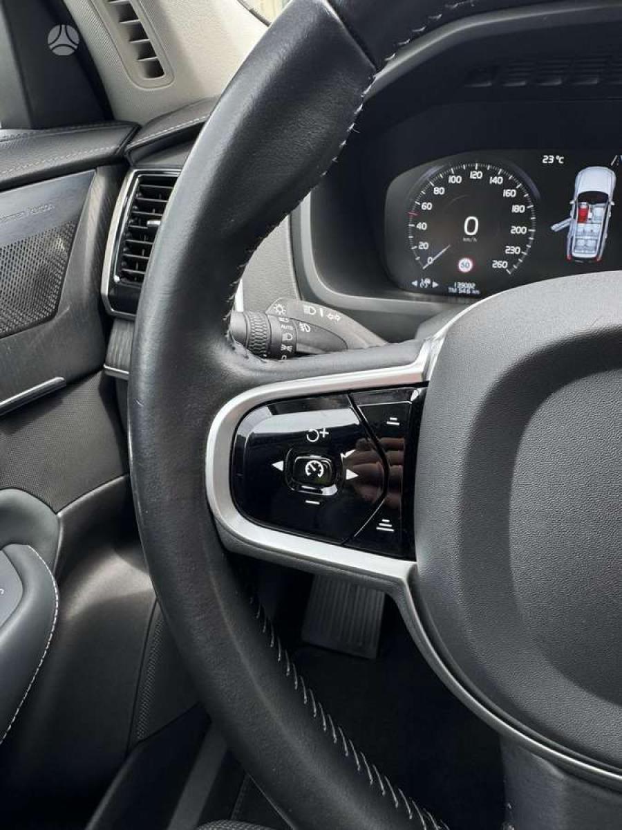 Balts Volvo XC90 2019 Alīta, ar dzinēja tilpumu 2.00 L un nobraukumu 139 tūkst. km par 28400 €, foto 23 vietnē AUTOMOTO.COM.LV