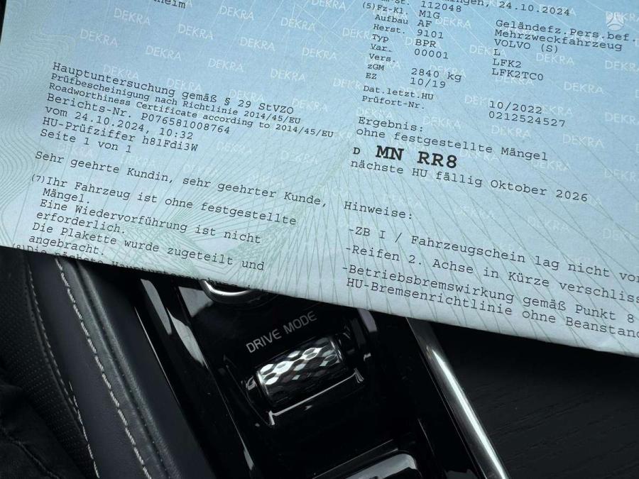 Balts Volvo XC90 2019 Alīta, ar dzinēja tilpumu 2.00 L un nobraukumu 139 tūkst. km par 28400 €, foto 41 vietnē AUTOMOTO.COM.LV