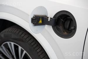 Balts Volvo XC90 2019 Rīga, ar dzinēja tilpumu 2.00 L un nobraukumu 170 tūkst. km par 32900 €, foto 14 vietnē AUTOMOTO.COM.LV