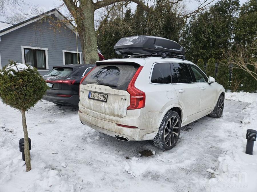 White Volvo XC90 2020 in Jurmala, with an engine capacity of 2.00 L and mileage of 185 thousand km for 30999 €, photo 3 on AUTOMOTO.COM.LV