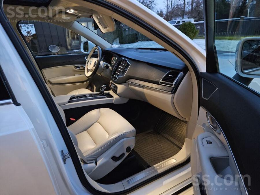 White Volvo XC90 2020 in Jurmala, with an engine capacity of 2.00 L and mileage of 185 thousand km for 30999 €, photo 12 on AUTOMOTO.COM.LV