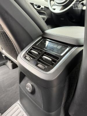 White Volvo XC90 2020 in Vilnius, with an engine capacity of 2.00 L and mileage of 147 thousand km for 35000 €, photo 11 on AUTOMOTO.COM.LV