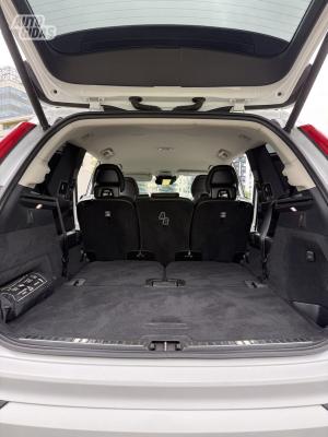 White Volvo XC90 2020 in Vilnius, with an engine capacity of 2.00 L and mileage of 147 thousand km for 35000 €, photo 20 on AUTOMOTO.COM.LV
