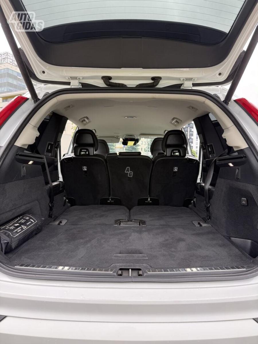 White Volvo XC90 2020 in Vilnius, with an engine capacity of 2.00 L and mileage of 147 thousand km for 35000 €, photo 20 on AUTOMOTO.COM.LV