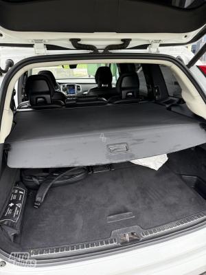 White Volvo XC90 2020 in Vilnius, with an engine capacity of 2.00 L and mileage of 147 thousand km for 35000 €, photo 22 on AUTOMOTO.COM.LV